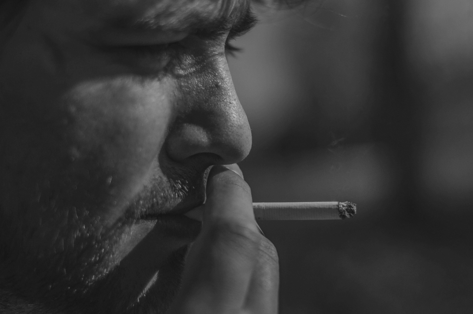 To smoke or not to smoke: Should you allow it? - Padleads